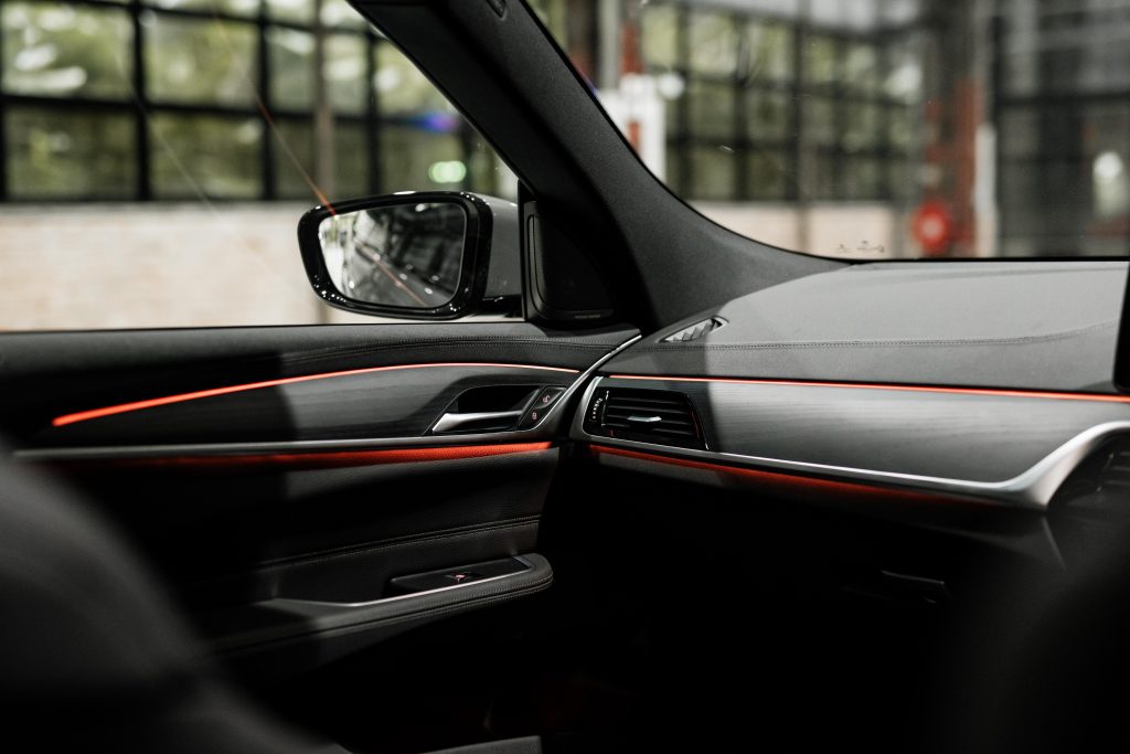 【新车推介】2021 小改款 BMW 5 系正是推介 备有 530e M Sport 以及 530i M Sport 选择 ...